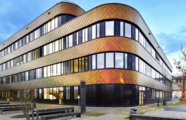 Эстетика и функциональность нержавеющей стали INOX-COLOR в архитектуре