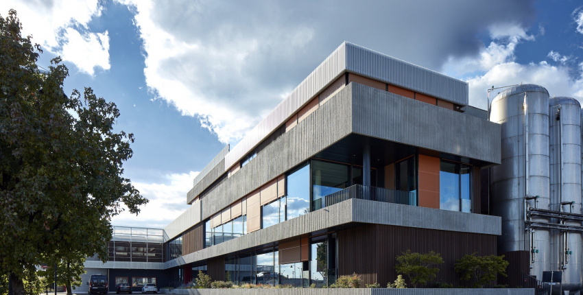 Производство праздничного настроения